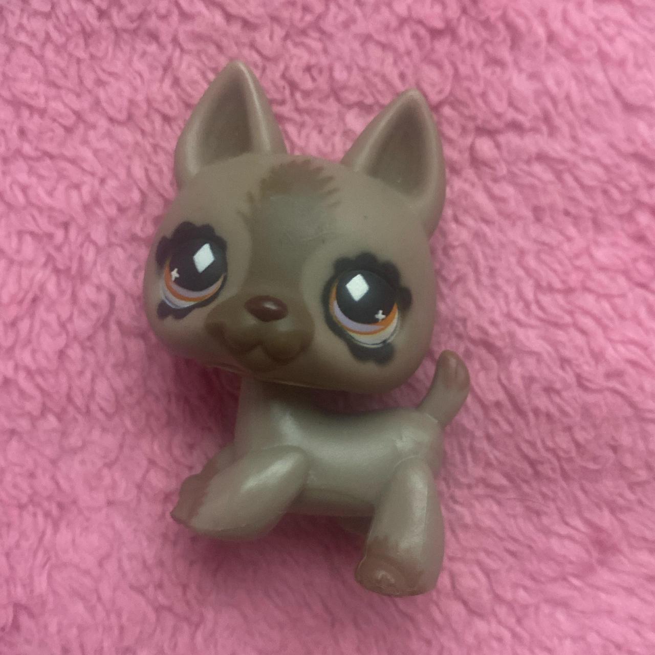 LPS 491 authentic german shepherd !! 💋👙🐰💗 • this... | Depop