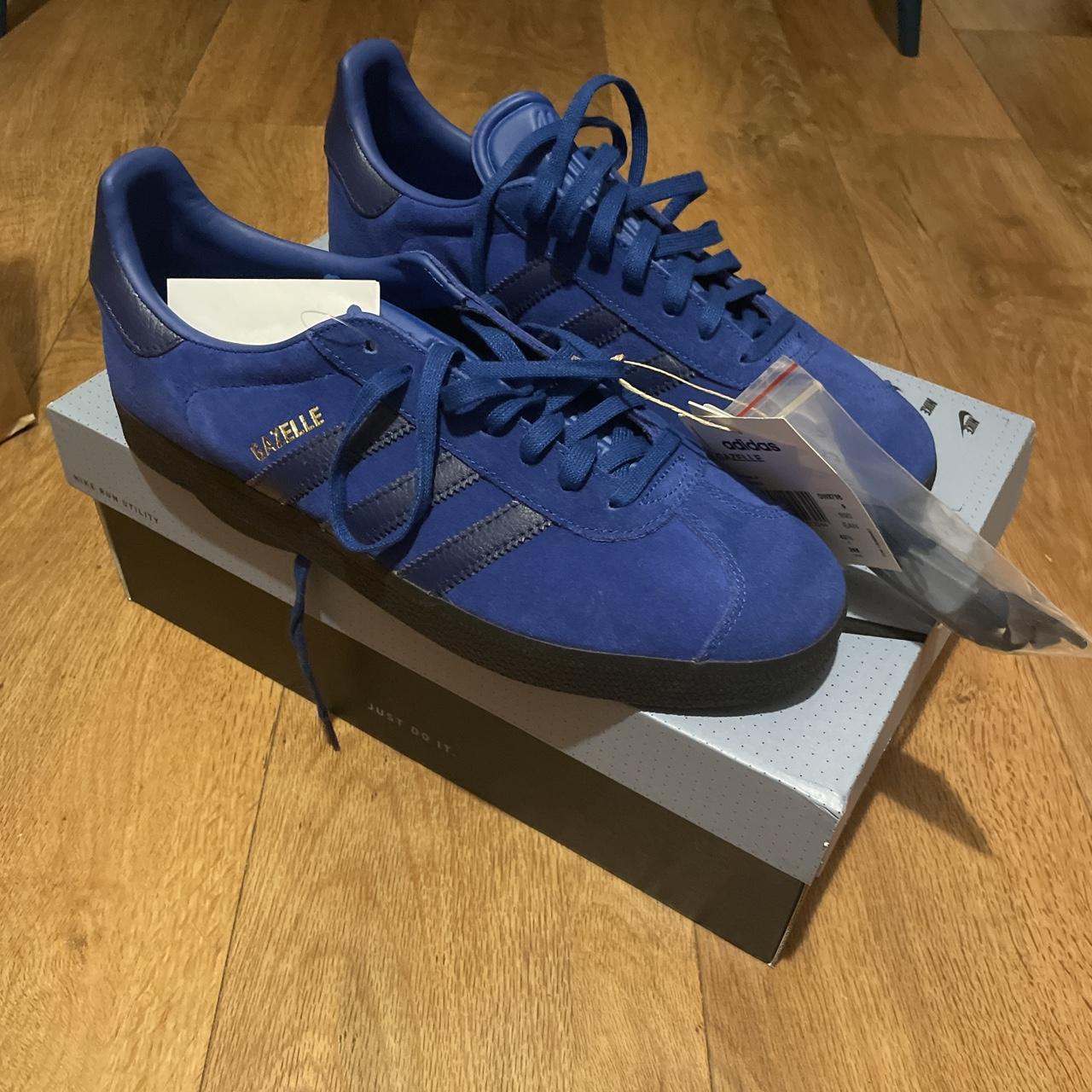 Adidas Men's Blue and Navy Trainers | Depop
