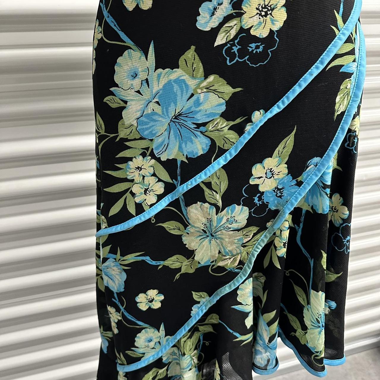 Y2k early 2000s Ruby rox assymetrical hem floral... - Depop