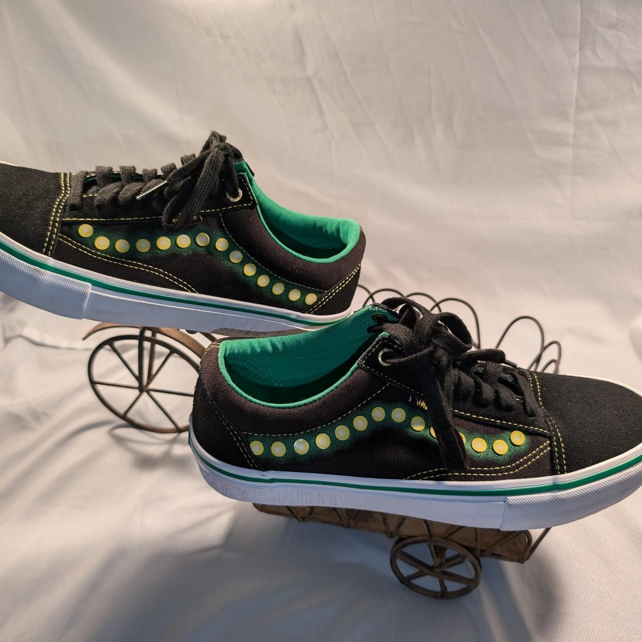 Vans Men's Shake Junt Old Skool Pro Shoes size 9 /... | Depop