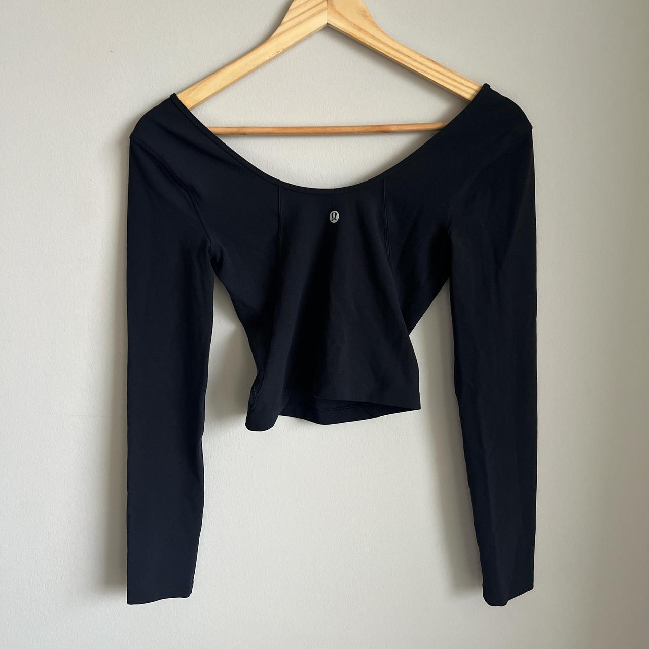 Black long sleeve contour shirt from Lululemon size... | Depop