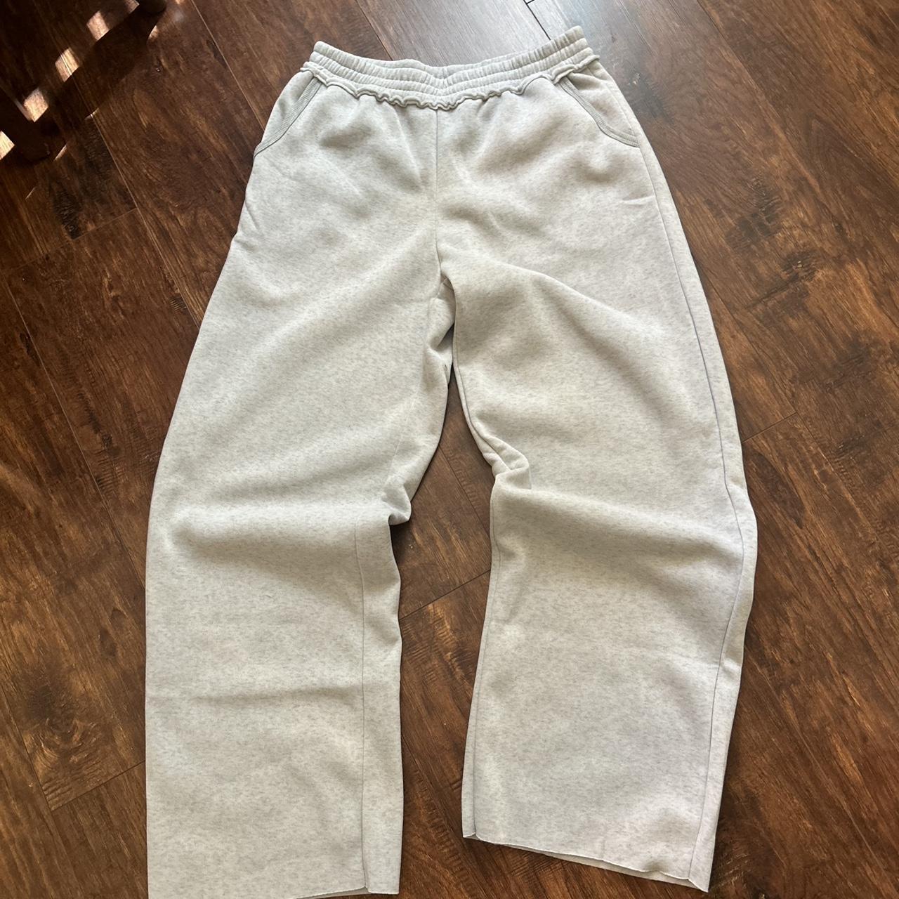 Grey baggy sweatpants 10.5 inch leg opening 30... | Depop