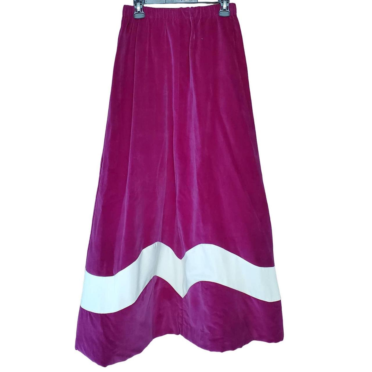 Chessa Davis 70's Vintage Maxi Velvet Bordered... - Depop