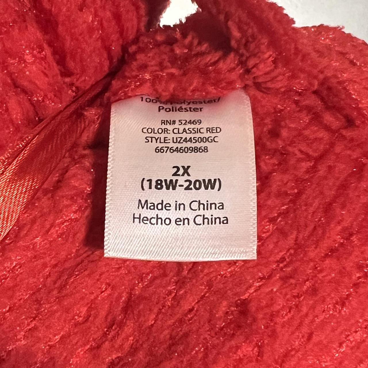 Red Plush Robe Never Been Used Robe That I had for... - Depop