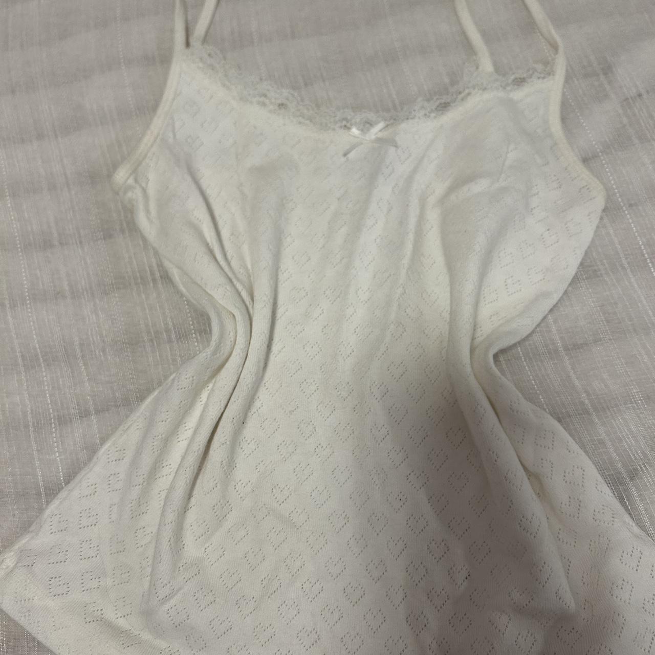 White lace brandy melville heart tank top