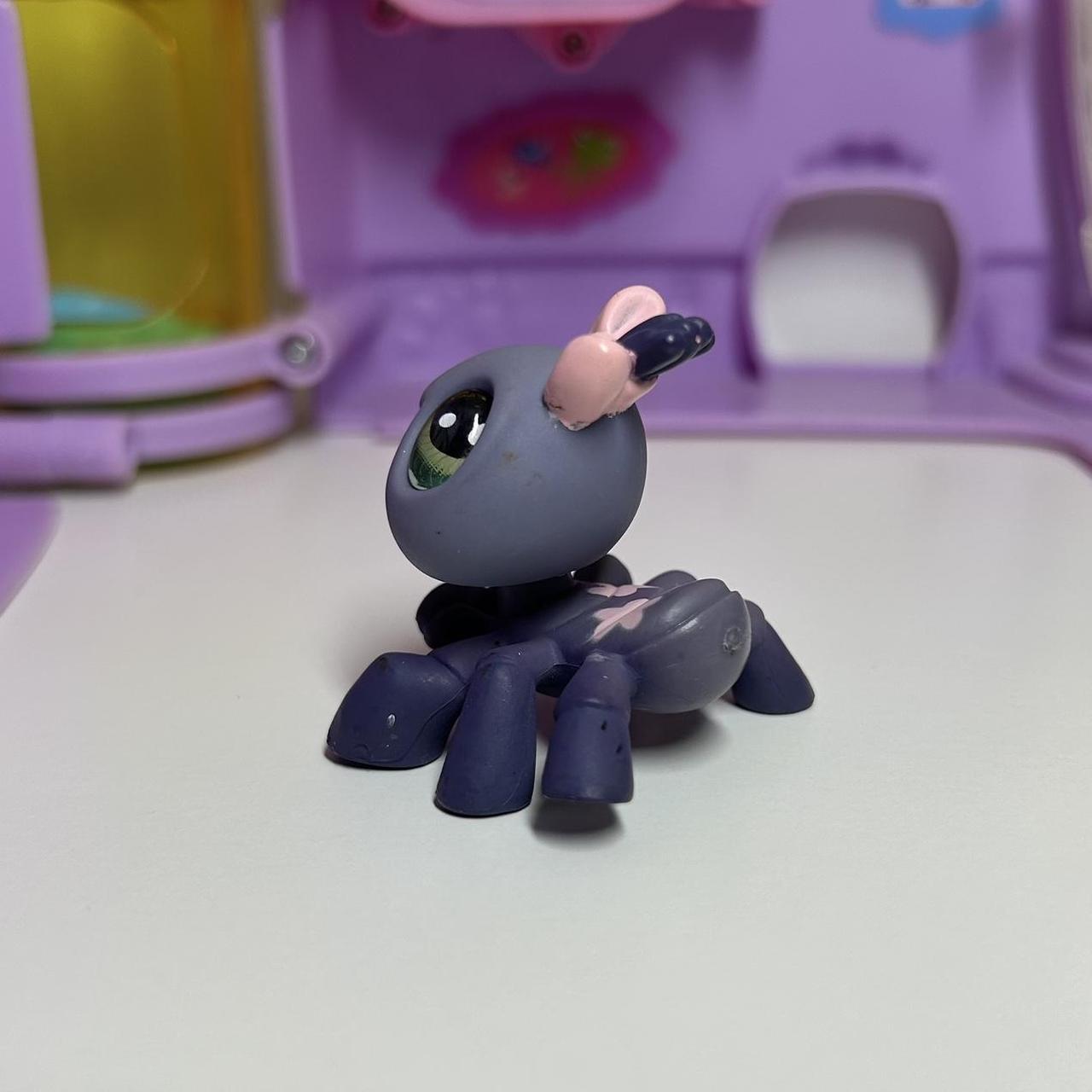 Littlest Pet Shop Authentic Glass Eyed Spider #LPS... | Depop