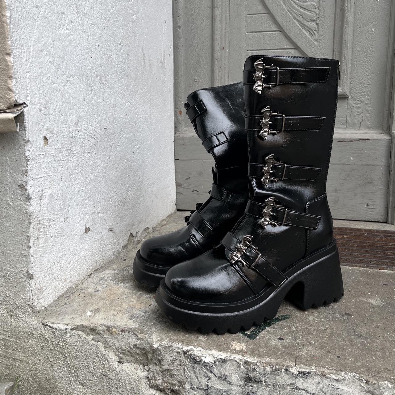 Vampire 🧛🏻‍♀️ Boots in size 41 Perfekt for the... - Depop