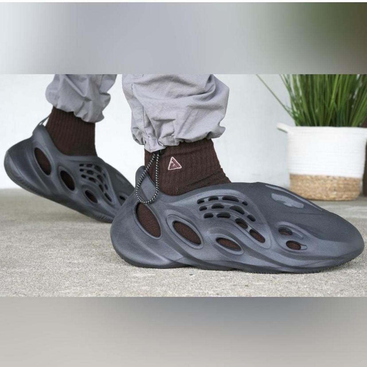 Yeezy Women's Grey Slides | Depop