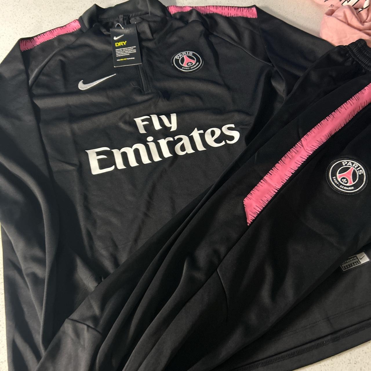 Selling my psg tracksuit !! | Depop