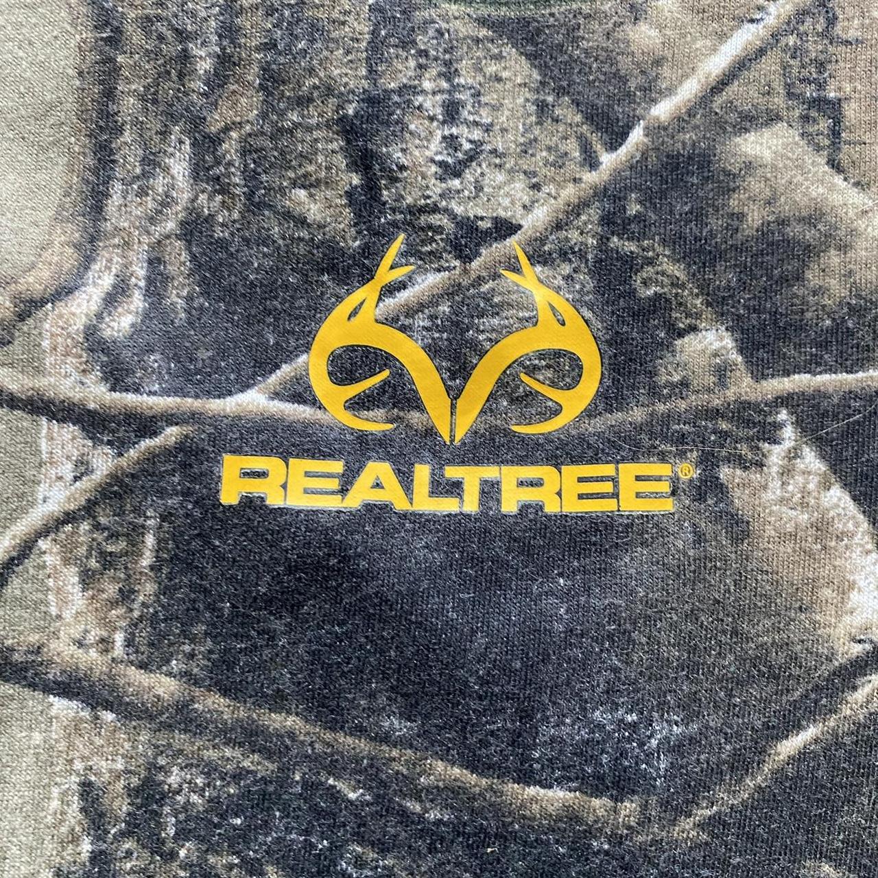 Realtree Camo T-shirt Size XL Nothing wrong with it - Depop