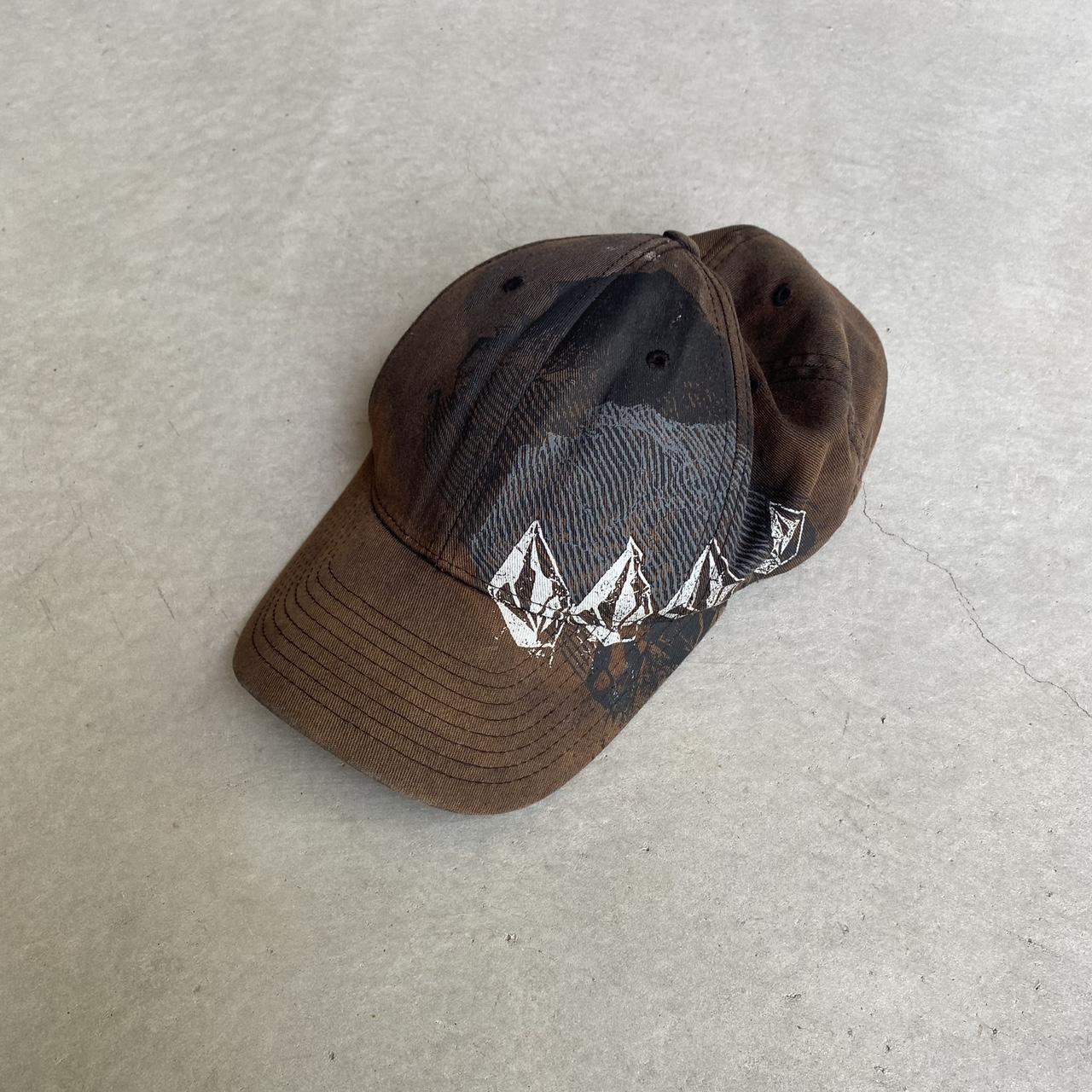 2000s Brown and Black Volcom Hat Size XS - Depop