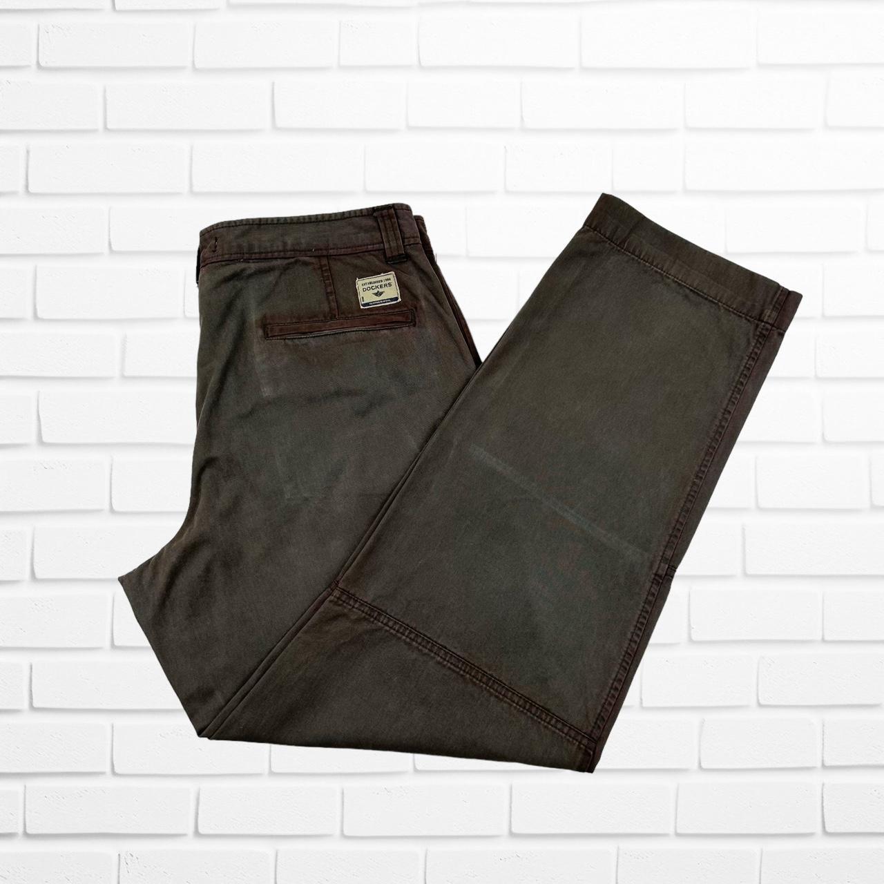 👀 VINTAGE LEVIS DOCKERS KHAKIS 💣 Vintage Dockers by... - Depop