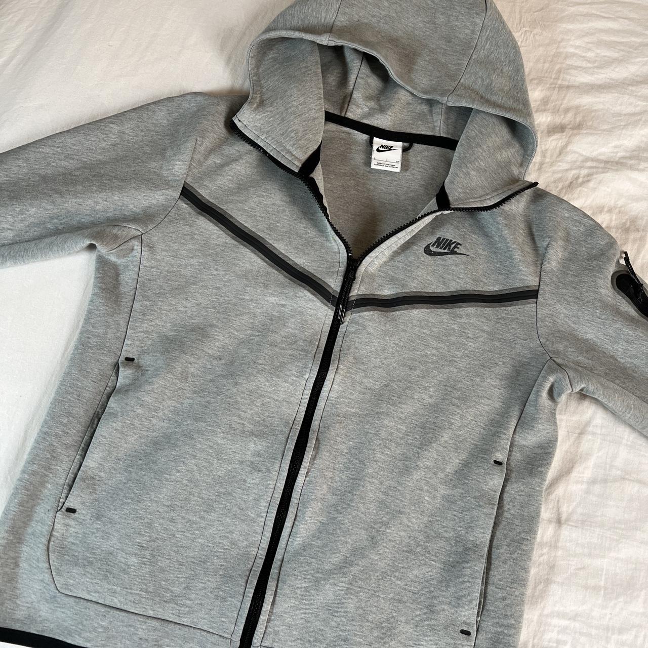Grey Nike tech fleece hoodie work a couple of... - Depop