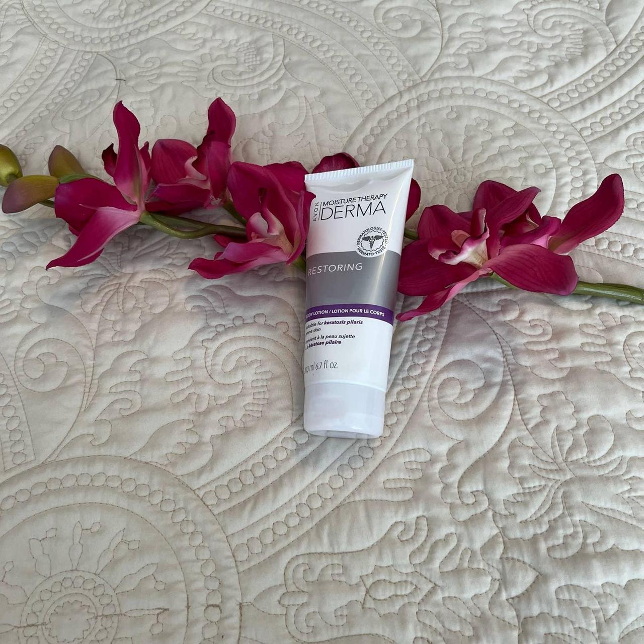 AVON Moisture Therapy DERMA RESTORING. Suitable for... - Depop