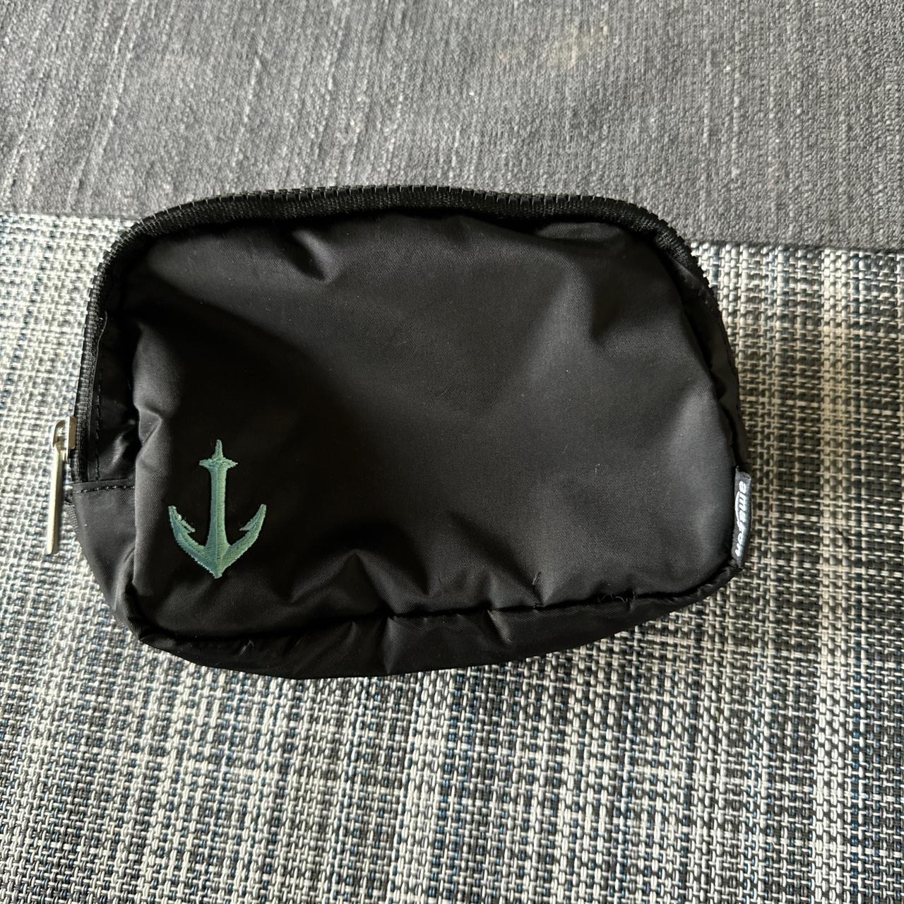 Seattle Kraken Fanny Pack 2 zippers w/belt Great for... - Depop