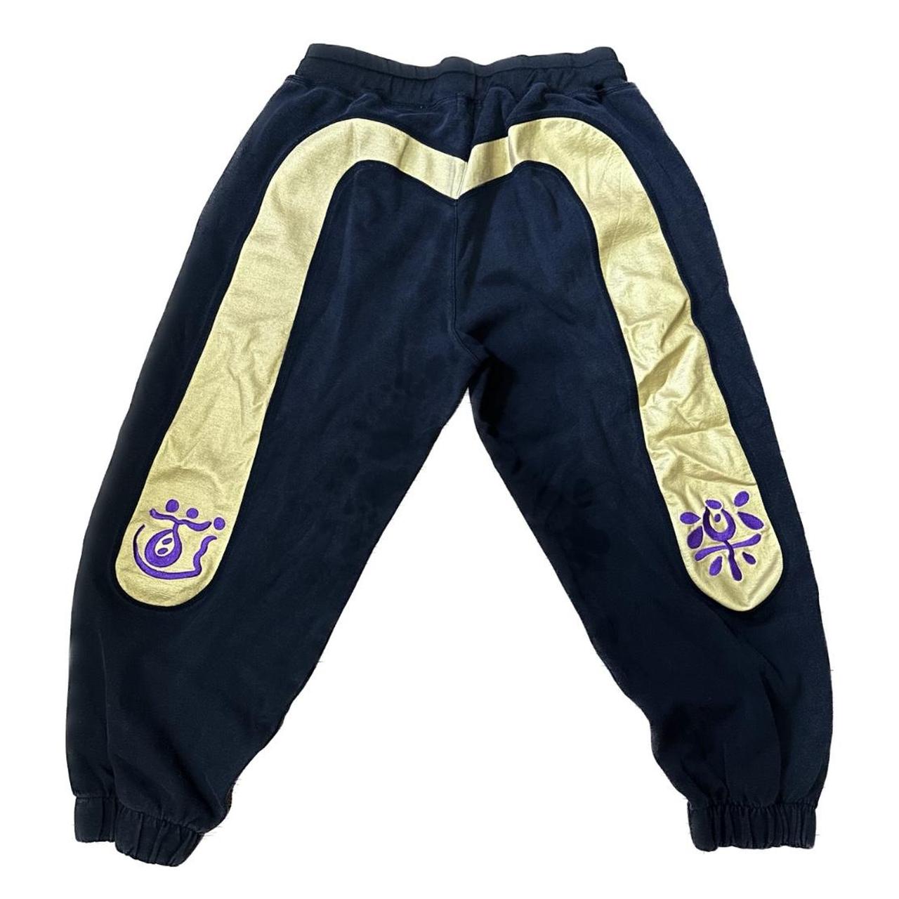 Evisu SweatPants Sz S **i’m 5ft and they fit a... - Depop