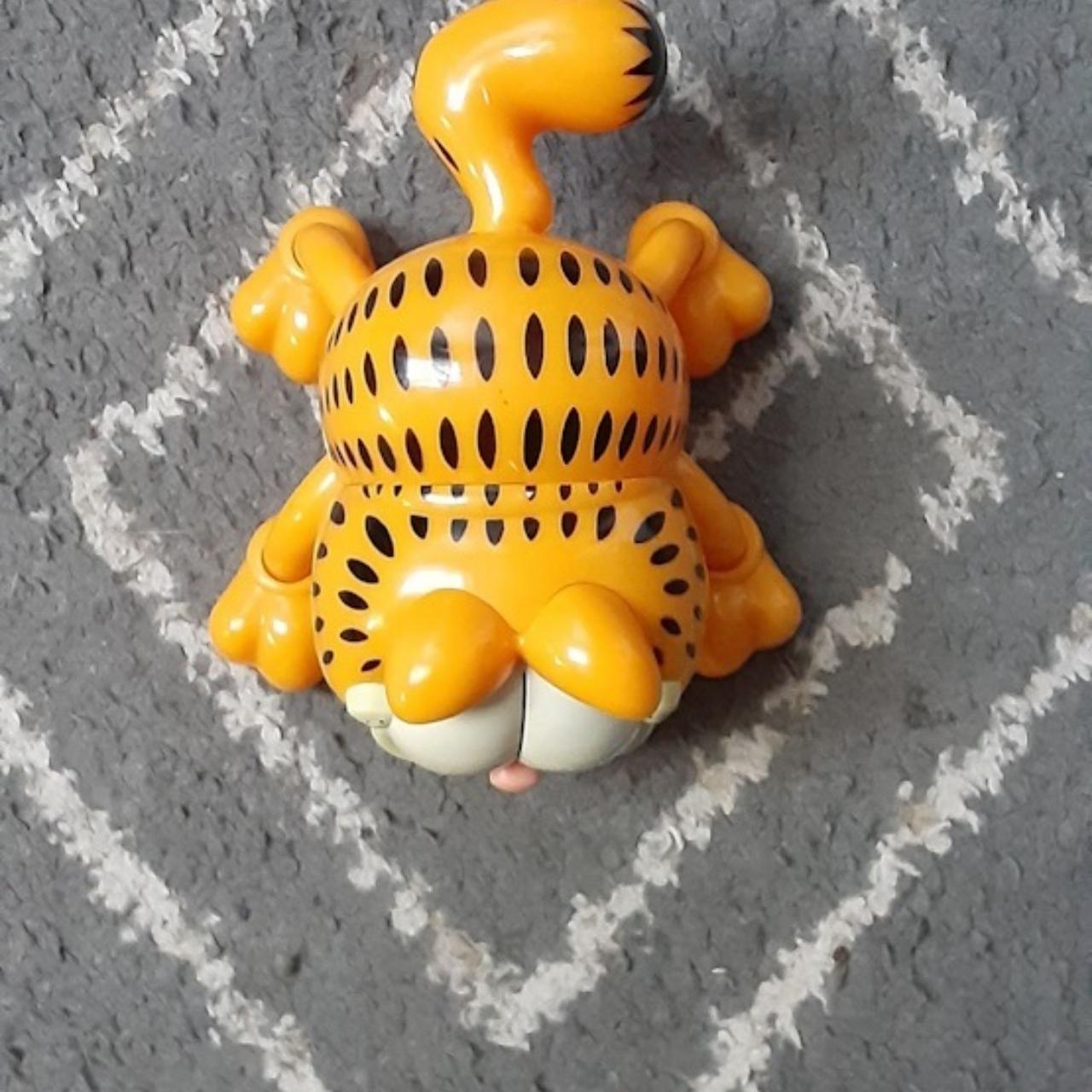 Pollenex Garfield the Cat Handheld Massager $25 Item... - Depop