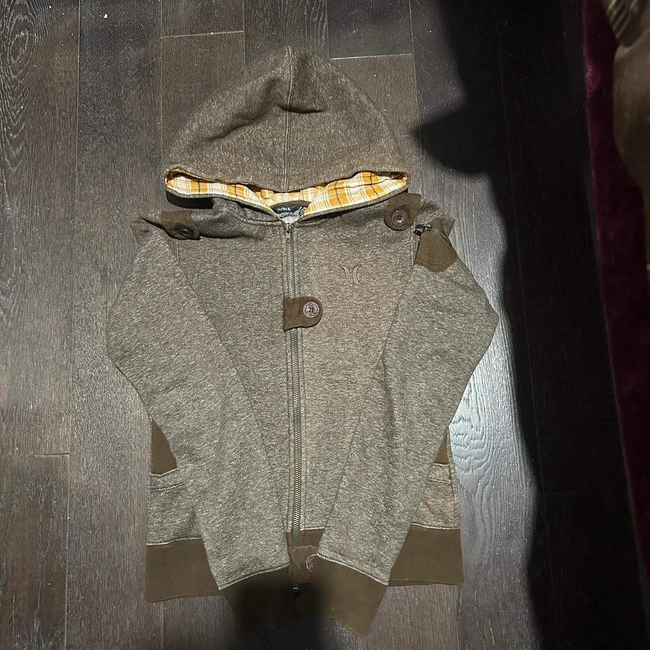 Old Hurley hoodie Kids M but could be a women’s... | Depop