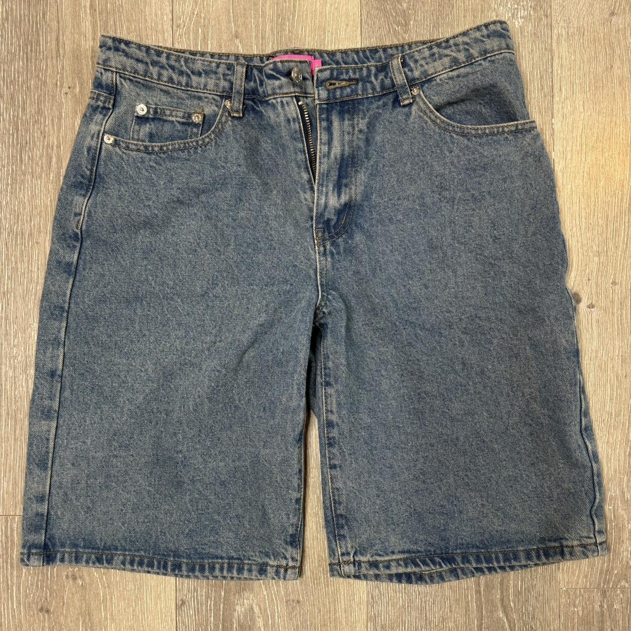 edikted blue denim jorts - Depop