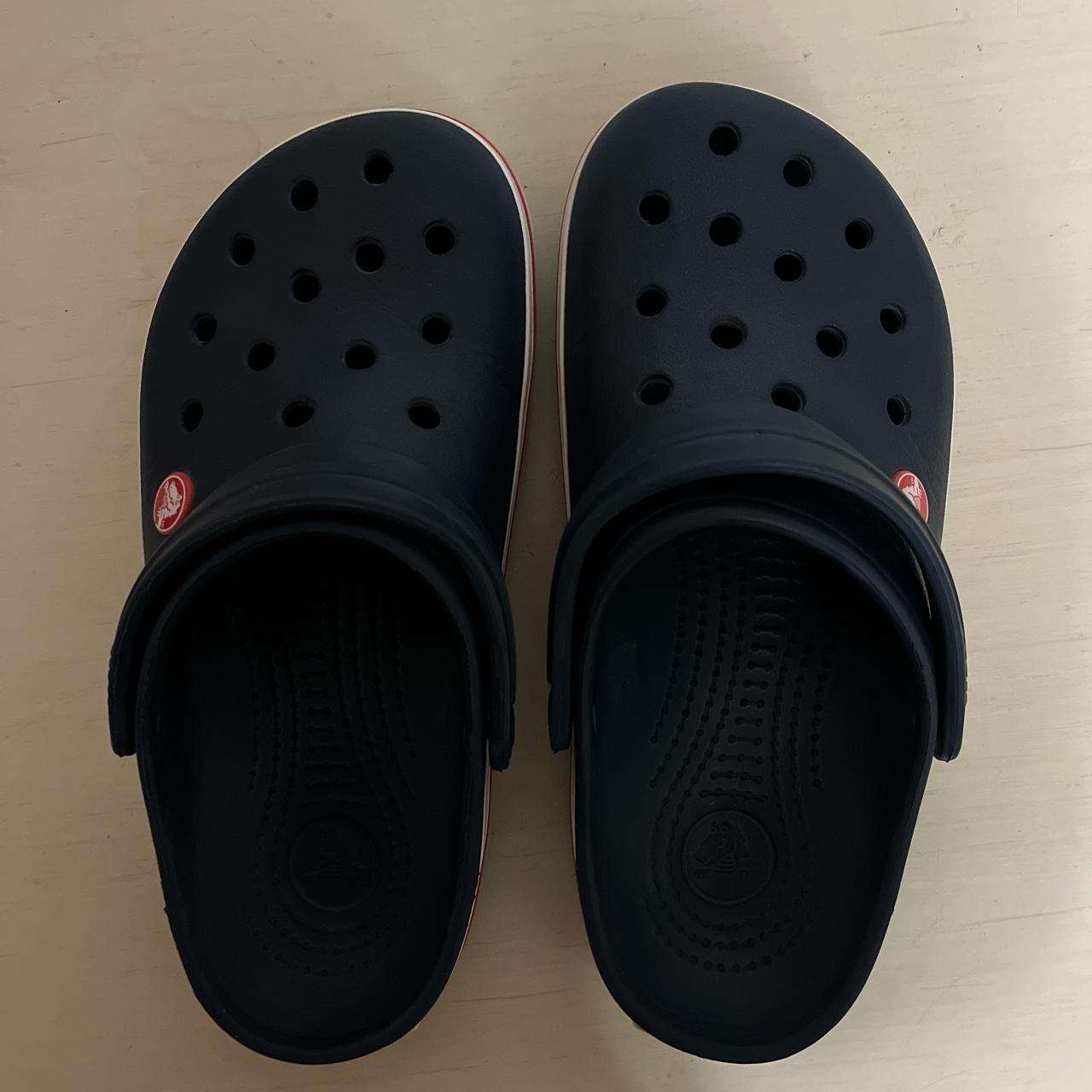 women’s size 7 navy w/ red stripe crocs!! noticeable... - Depop