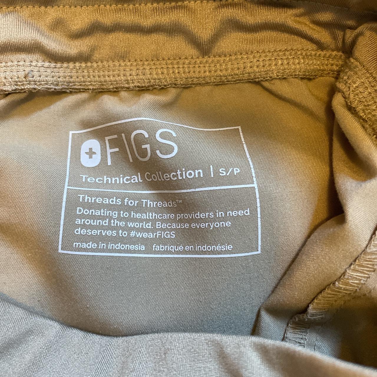 Women’s FIGS Latte Scrub Set -Catarina One Pocket... - Depop