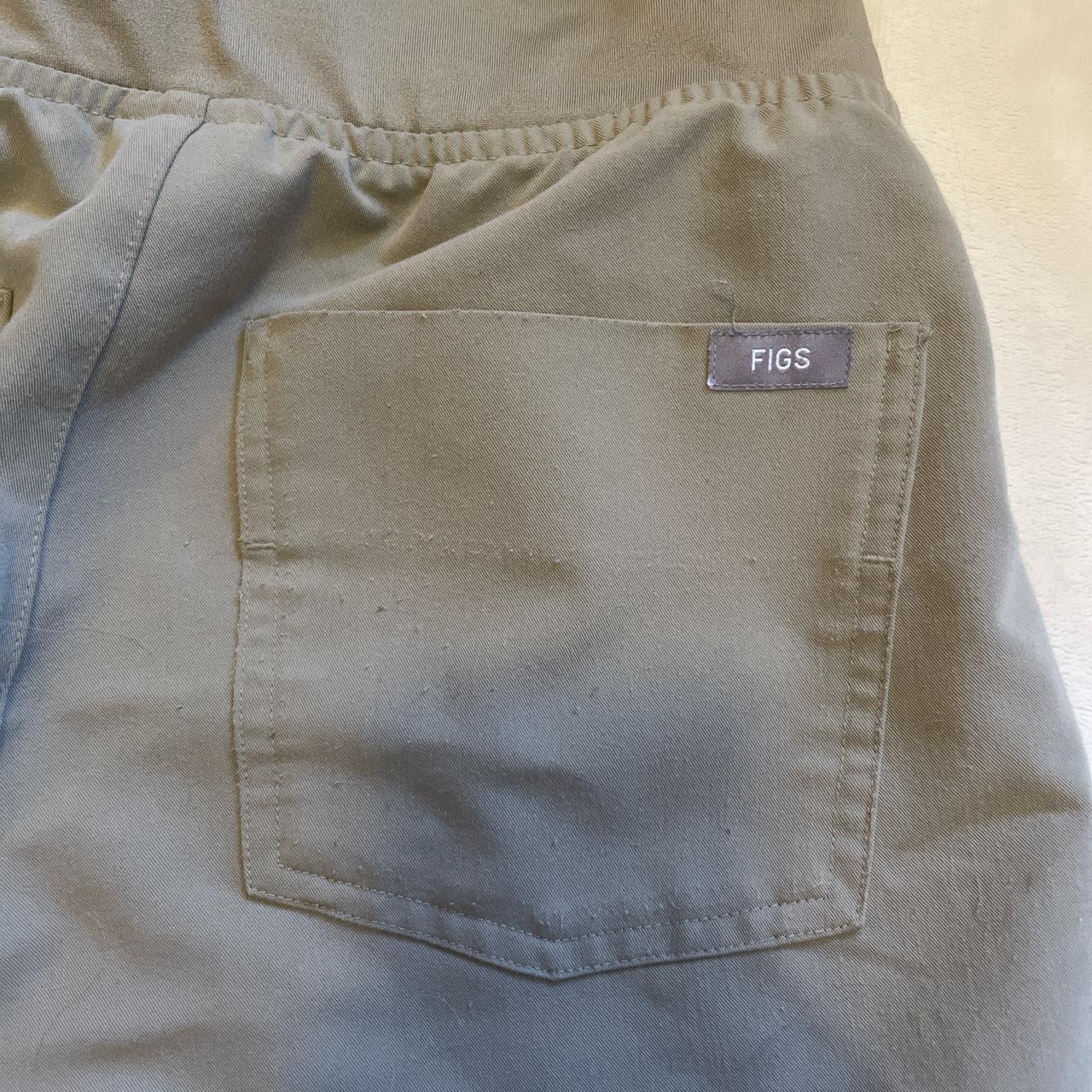 Women’s FIGS Latte Scrub Set -Catarina One Pocket... - Depop