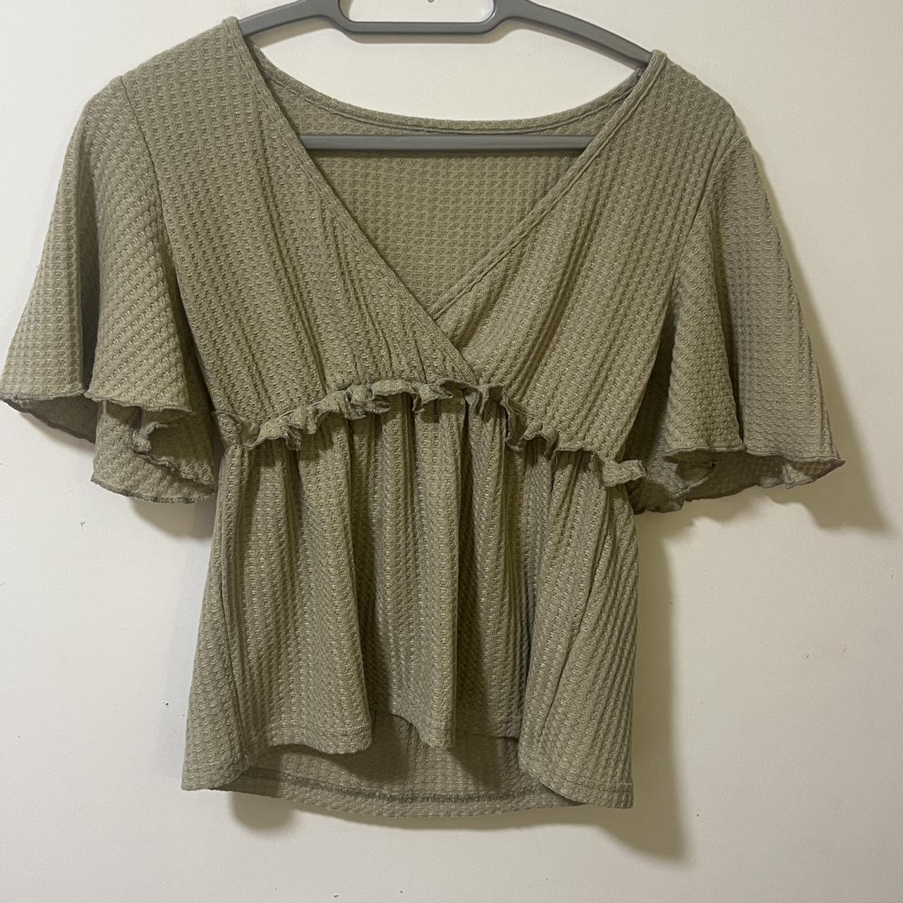 Khaki green ruffle top #ruffletop | Depop