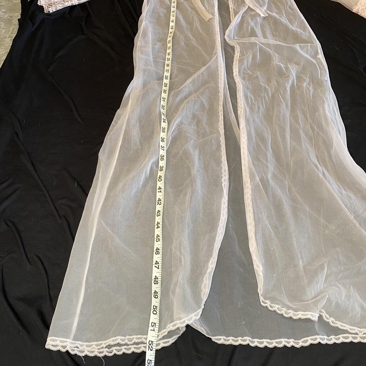 Vintage pink lace robe 💕 💕perfect for photo shoots... - Depop