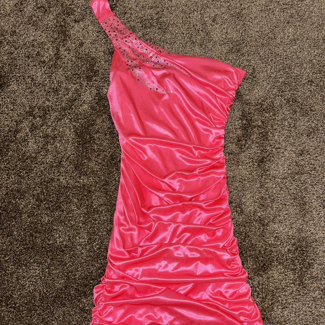 Cute bright pink mini dress Minor flaws - Depop
