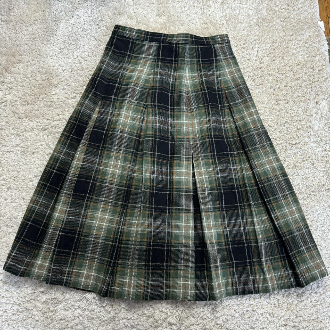 Vintage Laird-Portch of Scotland Women’s Pleated... - Depop