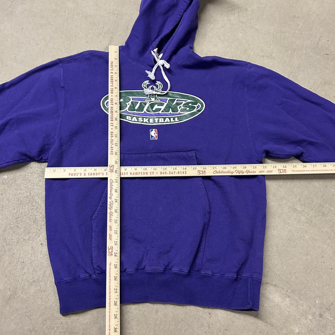 Vintage starter Milwaukee bucks hoodie sweatshirt... - Depop