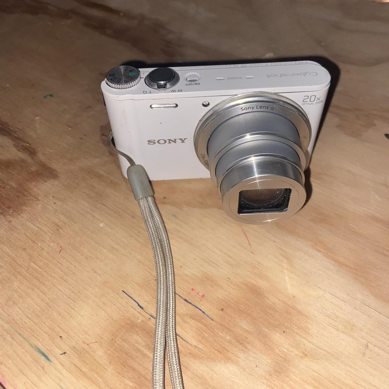Digi cam + charger Fully functioning perfect... - Depop