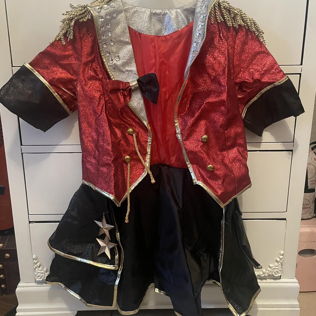 🎪 TRACY REZNIK - ANIMAL TAMER COSPLAY IDENTITY... | Depop