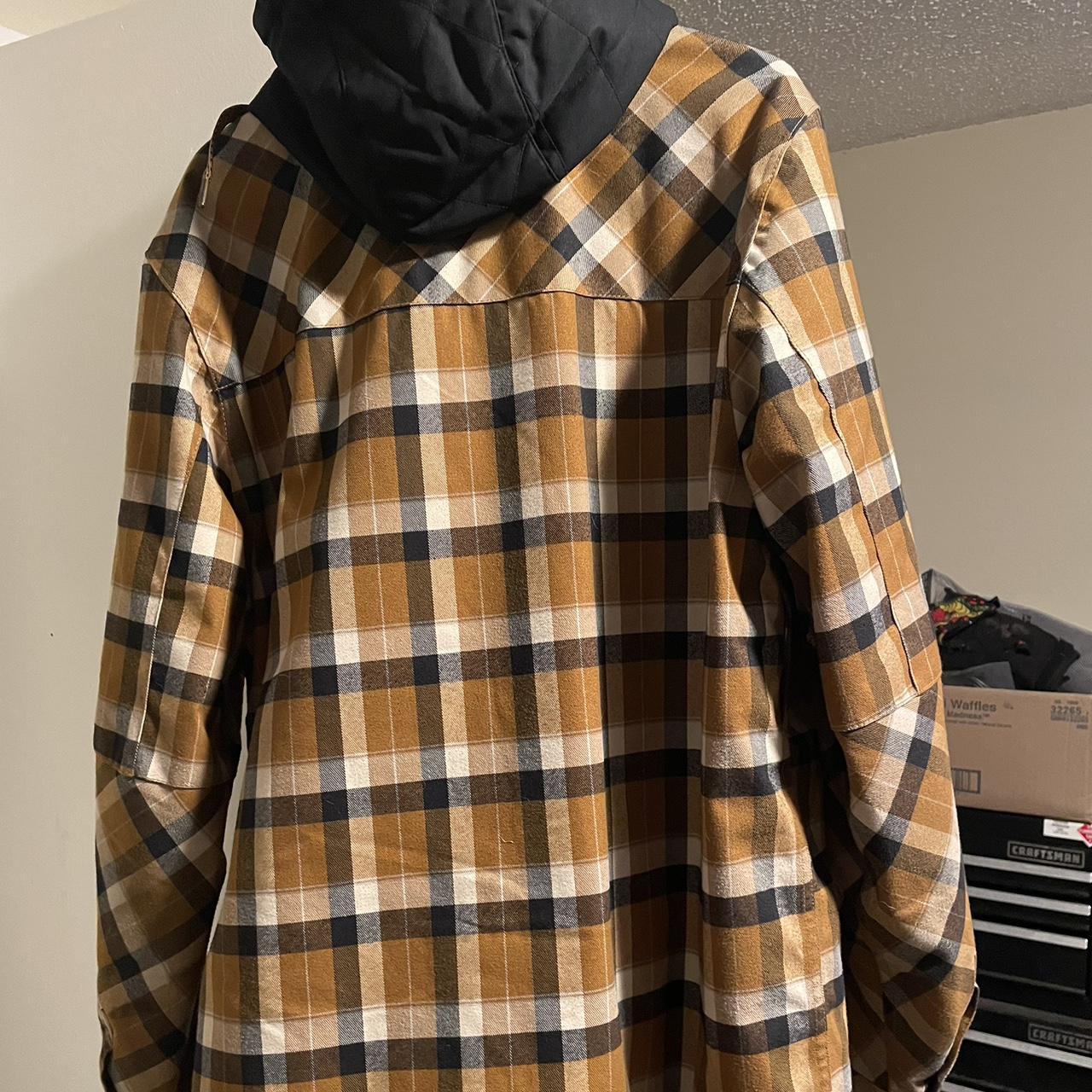 696 “flannel” snowboard jacket. Only worn twice, in... - Depop