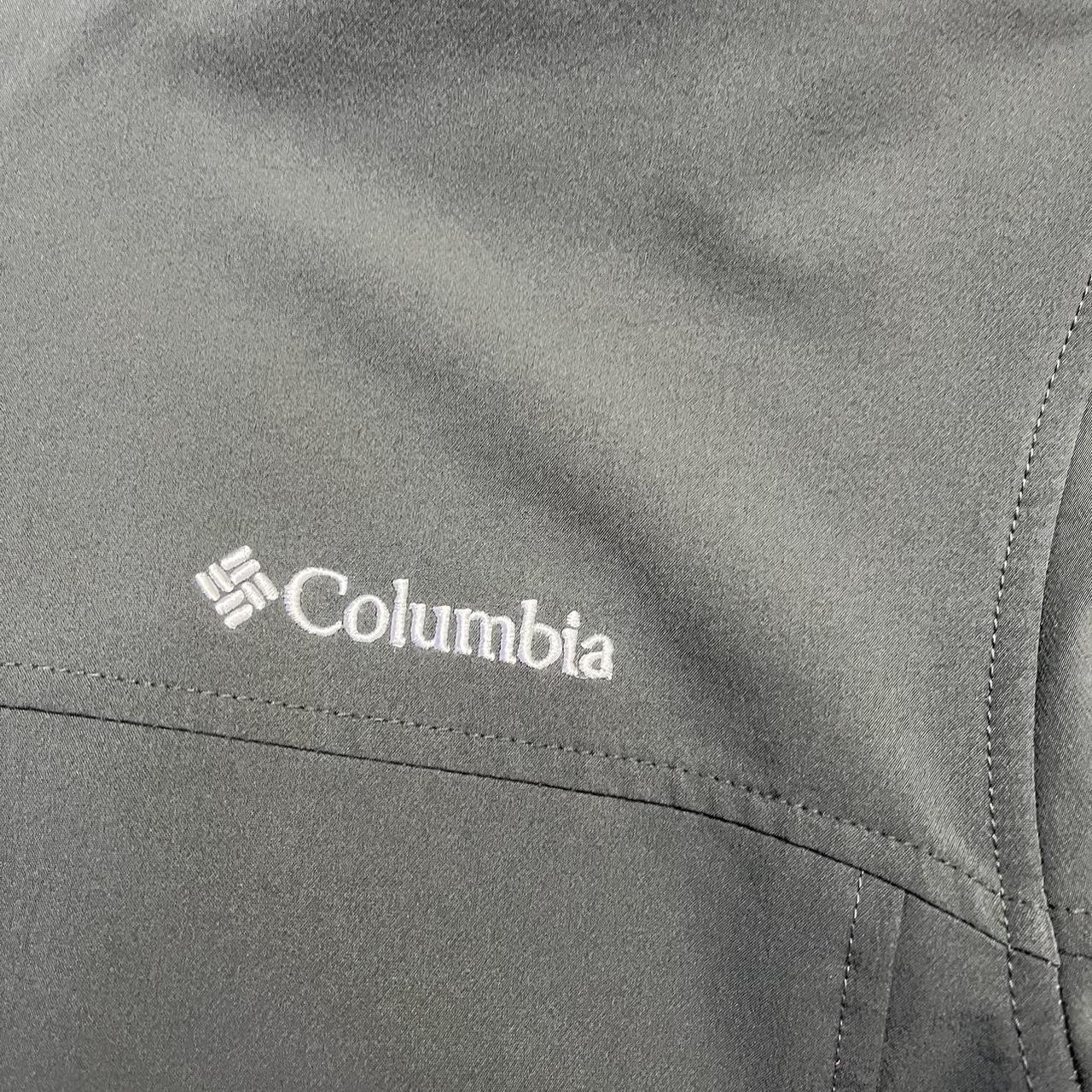 Columbia Grey Shell Zip Up Jacket Size Large... - Depop
