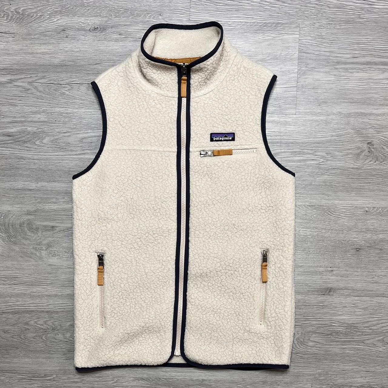 Patagonia Cream Fleece Vest Size XS Furry Fleece... - Depop