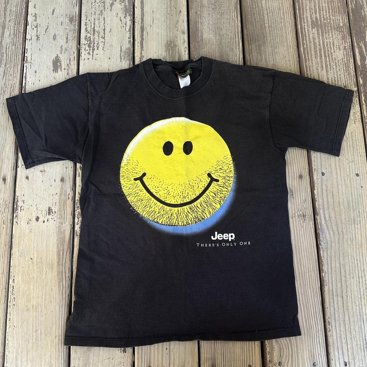 Vintage 90s Jeep Smiley Face T-Shirt M Measurements... - Depop