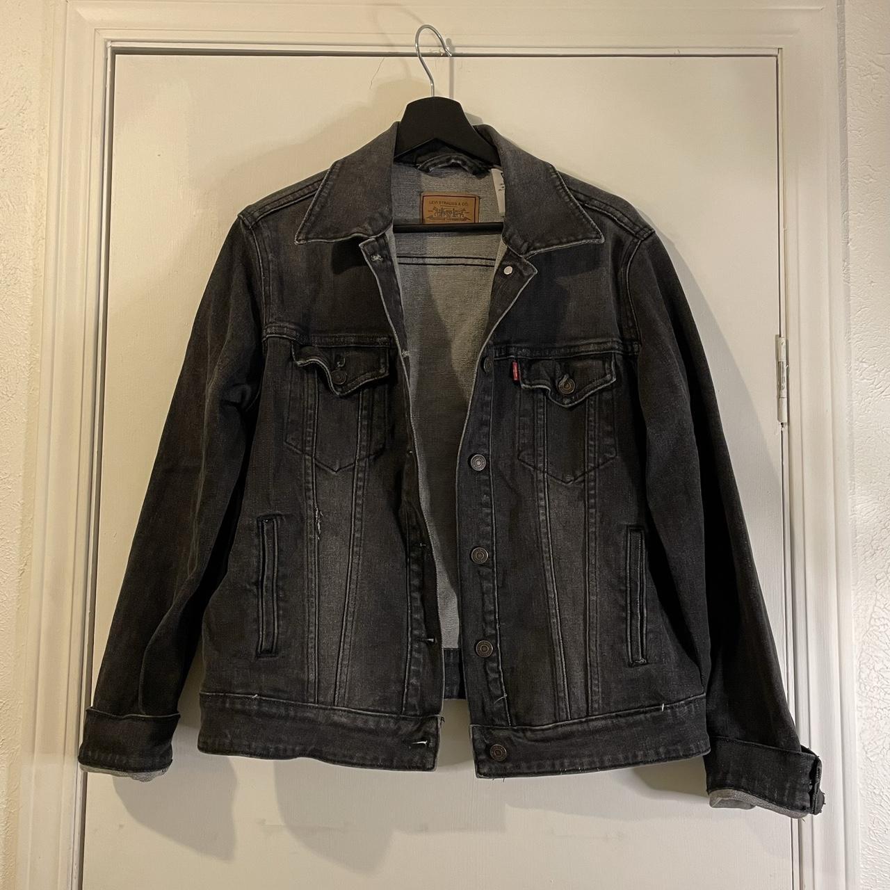 XL Levi’s black denim jacket! #denimjacket #jacket... - Depop