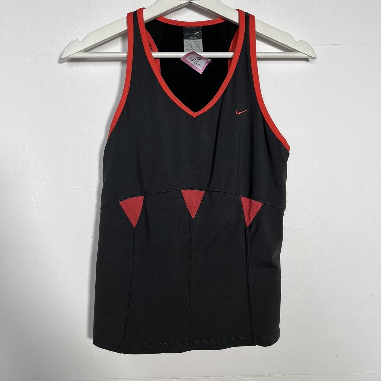 P6 Black and red Nike vest sports Size L #black... - Depop