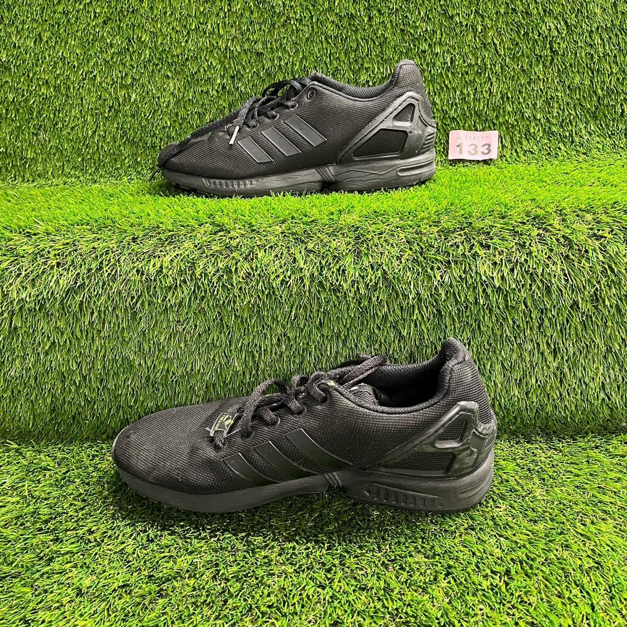 NP133 Adidas black trainers. Size 5. Great condition... - Depop