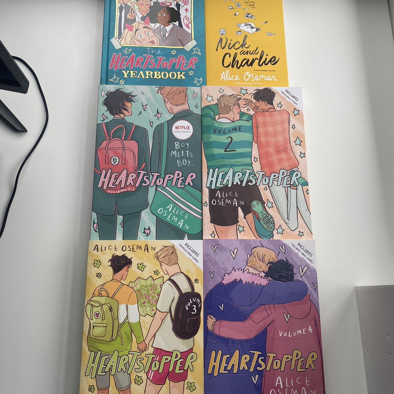 heartstopper full book series + extras!!!!! ... - Depop