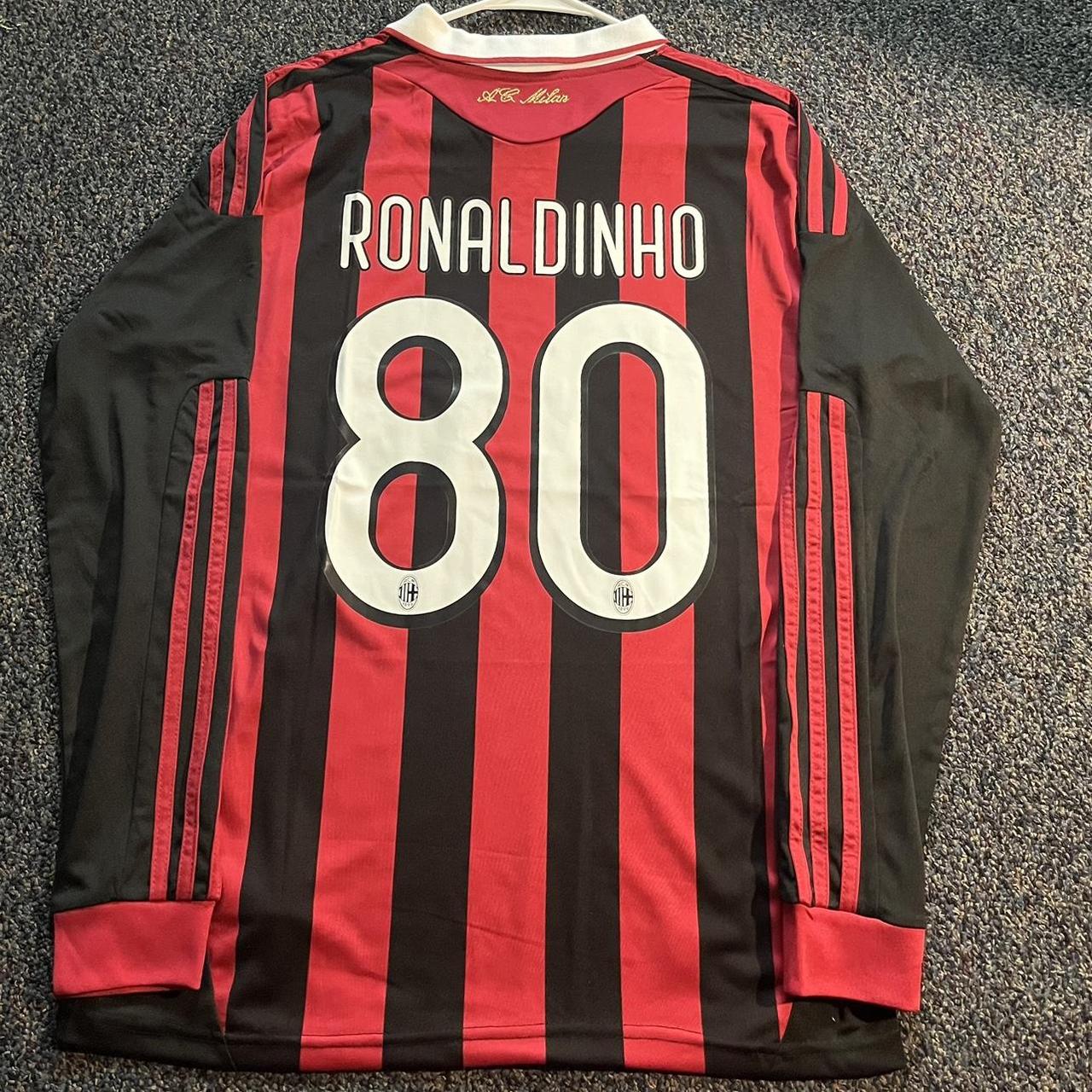 Ronaldinho 80 AC Milan 09-10 third kit long sleeve... - Depop