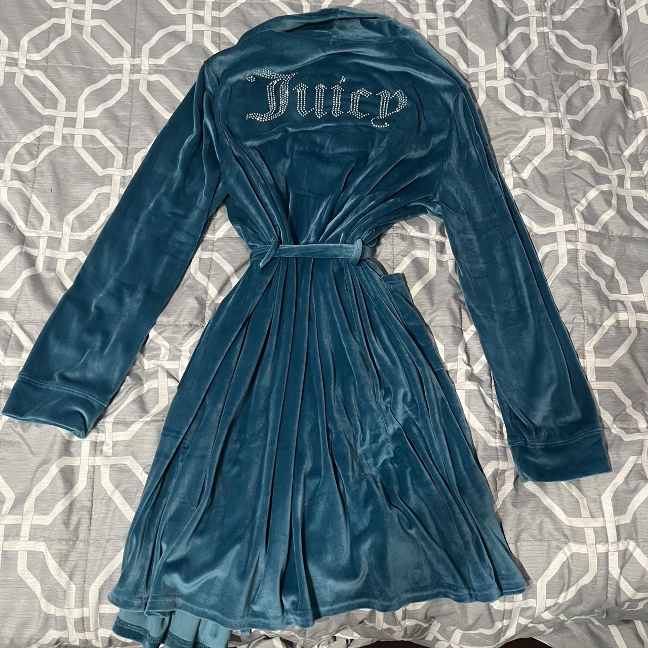 never worn juicy blue robe !! large new w/o... - Depop
