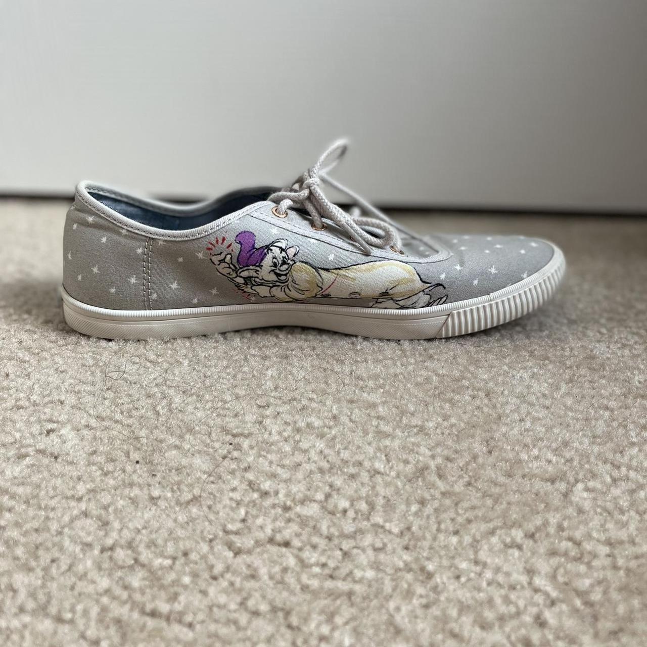 TOMS Women's multi Trainers | Depop