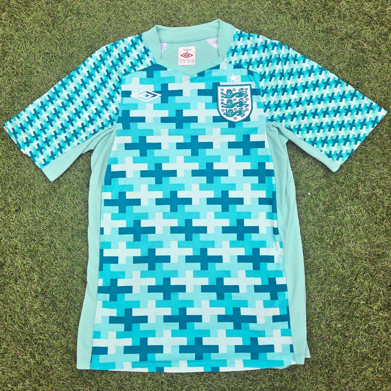 2011-12 England goalkeeper shirt. Very good... - Depop