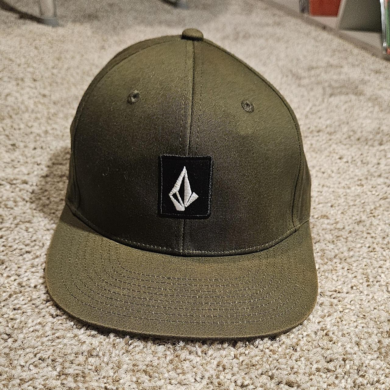 One size, olive green, volcom, snapback hat - Depop