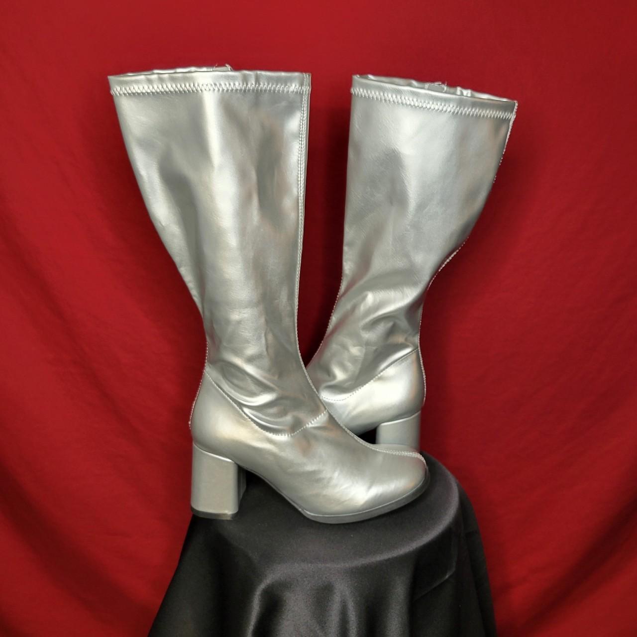 ☆Silver Metallic Go Go Boots☆ ☆Size 7 US... - Depop