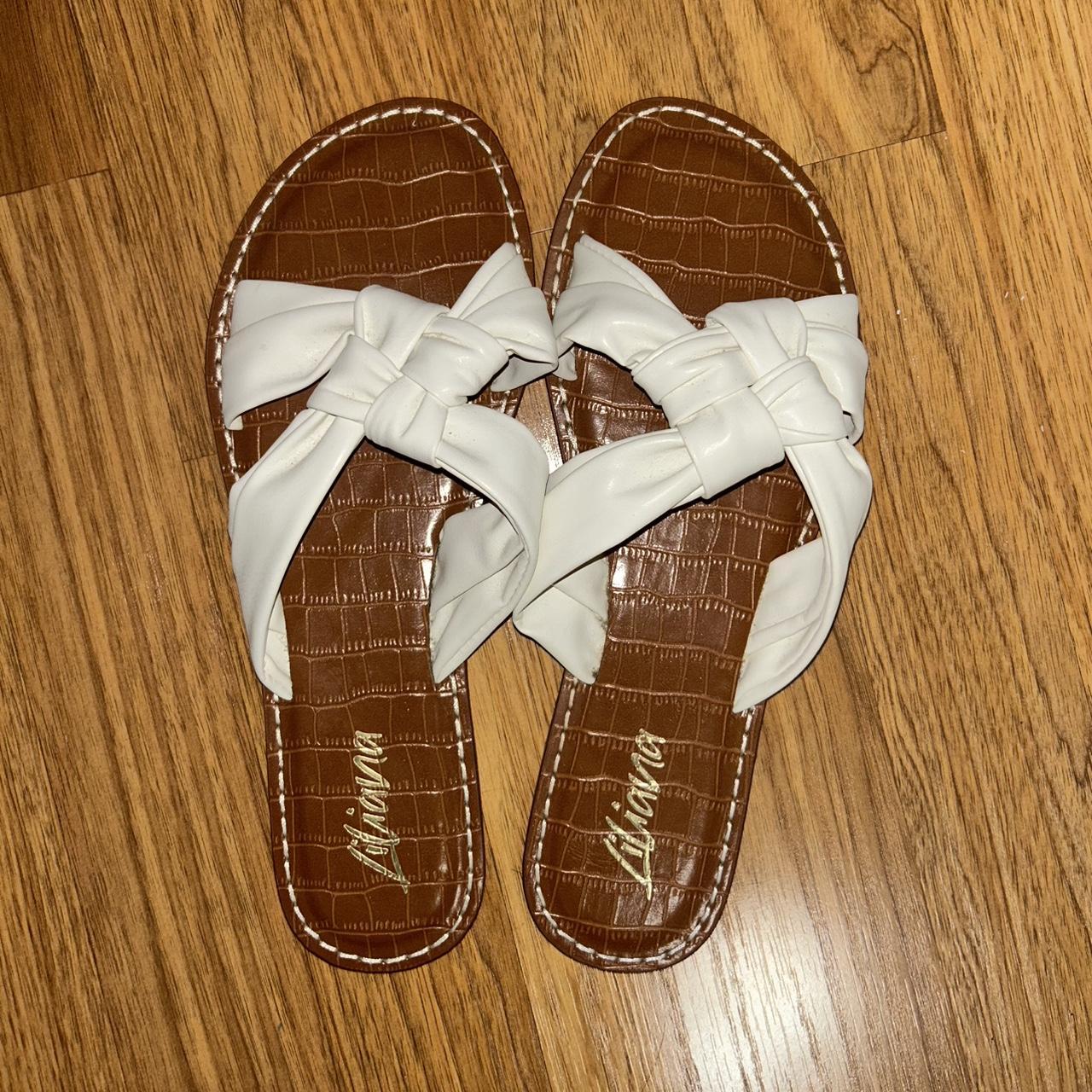 Cream and white sandals -size 9W -never worn ... | Depop