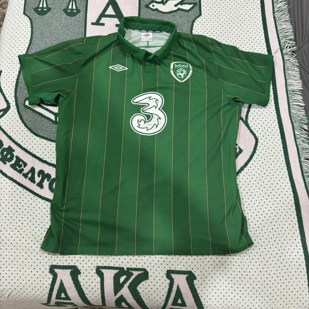 Vintage Ireland Soccer Jersey Men’s Large #blokecore... - Depop