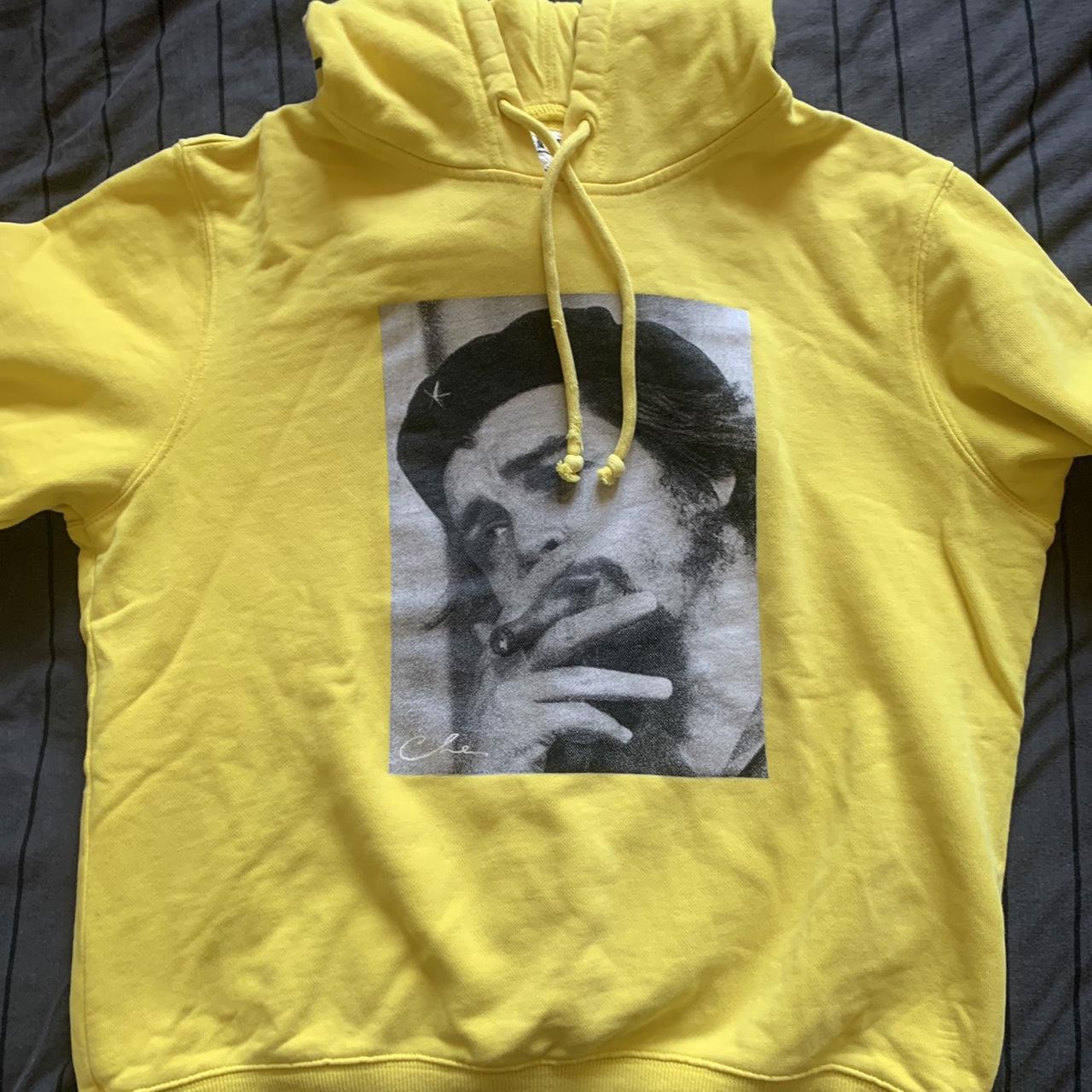 Che Guevara print yellow hoodie Fits women’s 6-12 - Depop